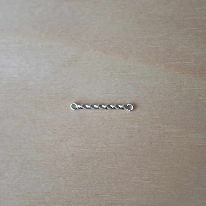 Twisted Bar – BLT Jewellery